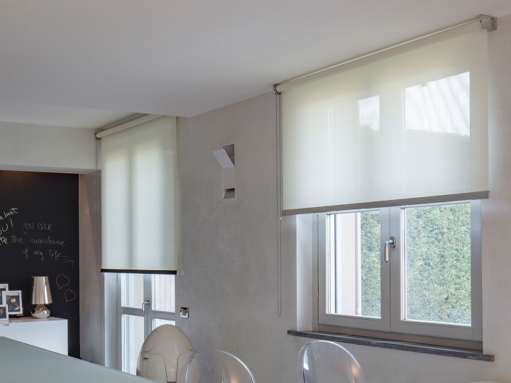 Tende a rullo doppie oscuranti: come pulirle e caratteristiche